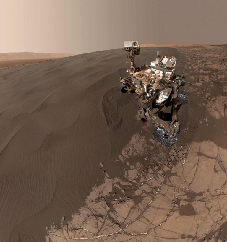 Le Rover Curiosity De La Nasa Nous Offre Un Sublime Panorama Martien