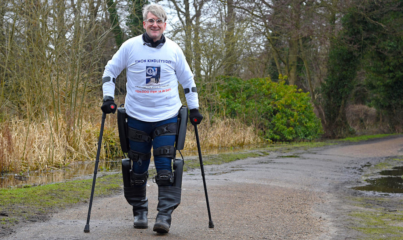 Un homme paraplégique parcourt plus de 170 kilomètres grâce à un ...